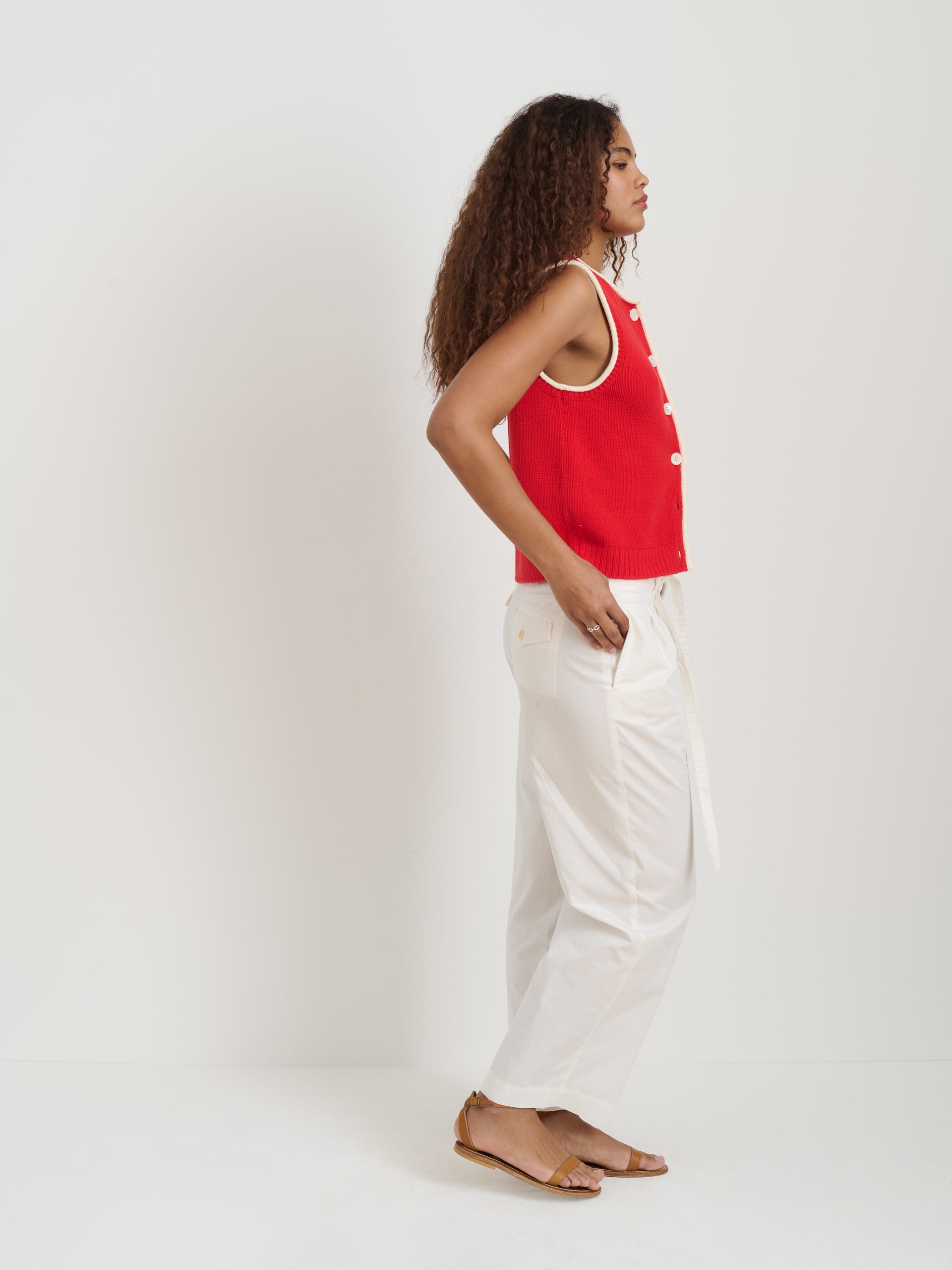 Bridget Tipped Vest in Cotton – Alex Mill